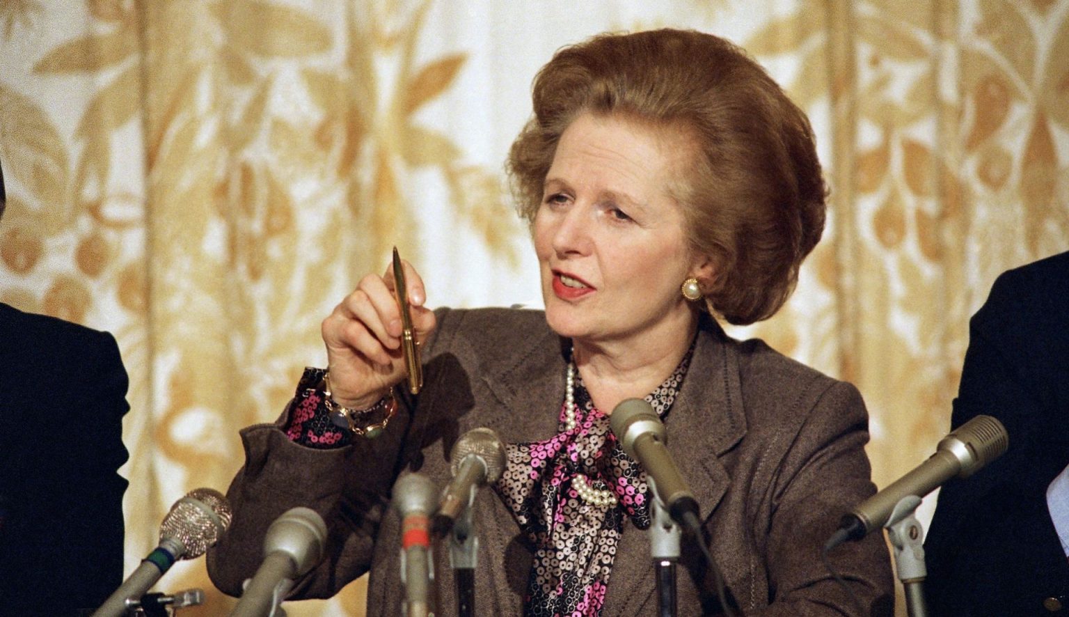 Margaret Thatcher Là Ai ? - Cuộc Đời Và Sự Nghiệp Của Người Phụ Nữ Đầu ...